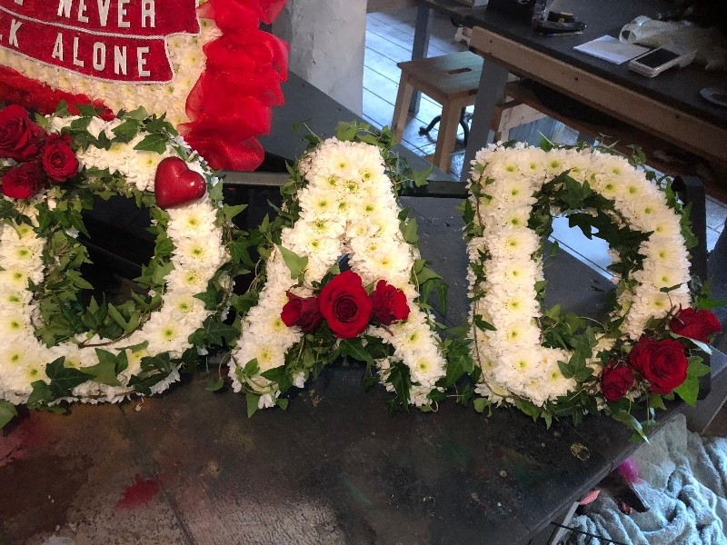 vintage Dad red rose – buy online or call 01206 394496